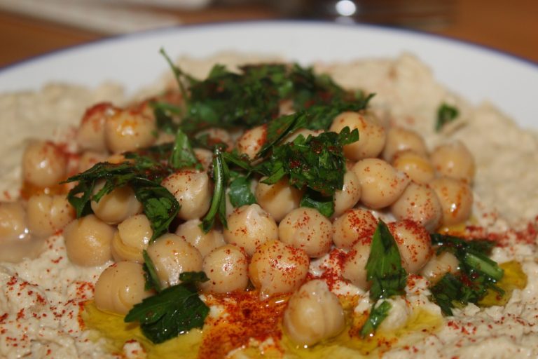 Top 5 foods you have to taste in Israel